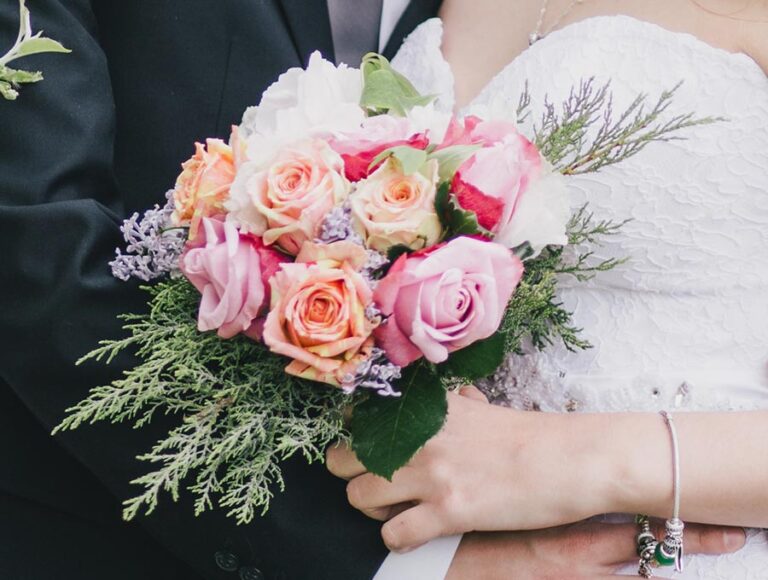 How to Draw a Bouquet of Flowers - Let's Draw Today